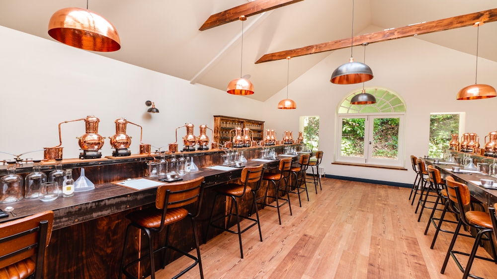 Peebles Hydro - Peebles Hydro Ultimate Gin Distiller Experience for Three